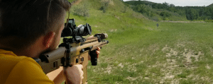 ACOG VS Red Dot Sight Comparison – Which To Use & When?