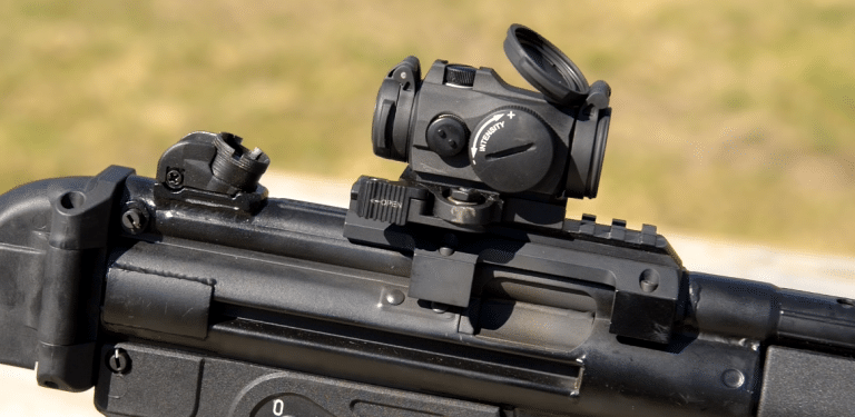 5 Best MP5 Optics - Holographic & Reflex Sights For Fast CQB Shooting