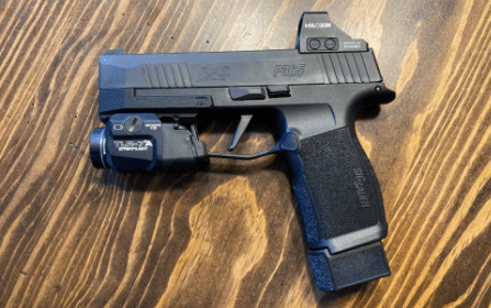 4 Best Sig Sauer P365 Red Dot Sights [Standard & Optic Ready]