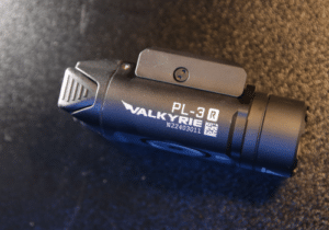 Review Olight PL 3 VALKYRIE Rechargeable